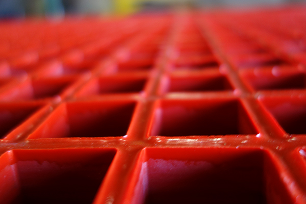 Molded Fiberglass Gratings - AIMS Composites